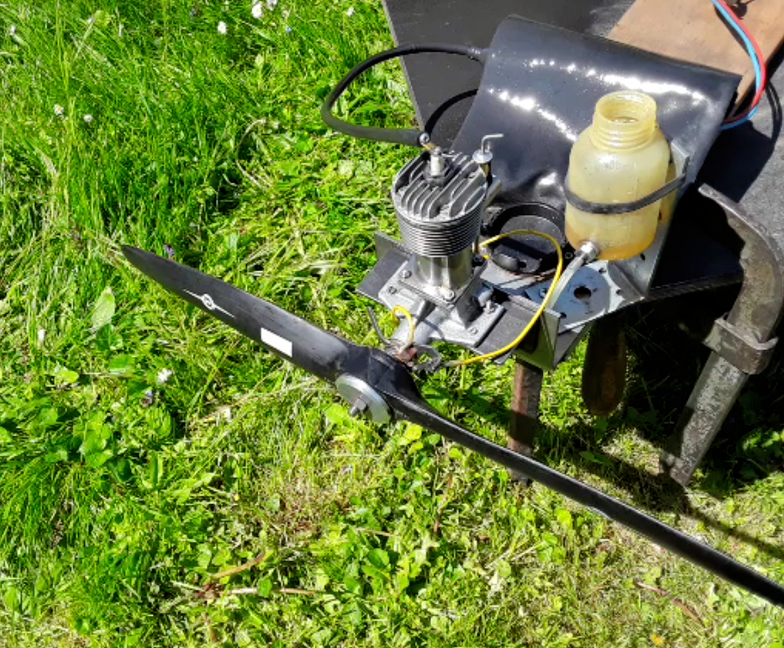 Zkouška nového motoru Felgiebel 14,3 ccm. – Klub historických modelů a ...